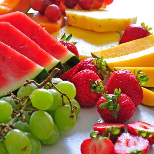 Fresh Fruit Kabobs with Honey Yogurt Dip